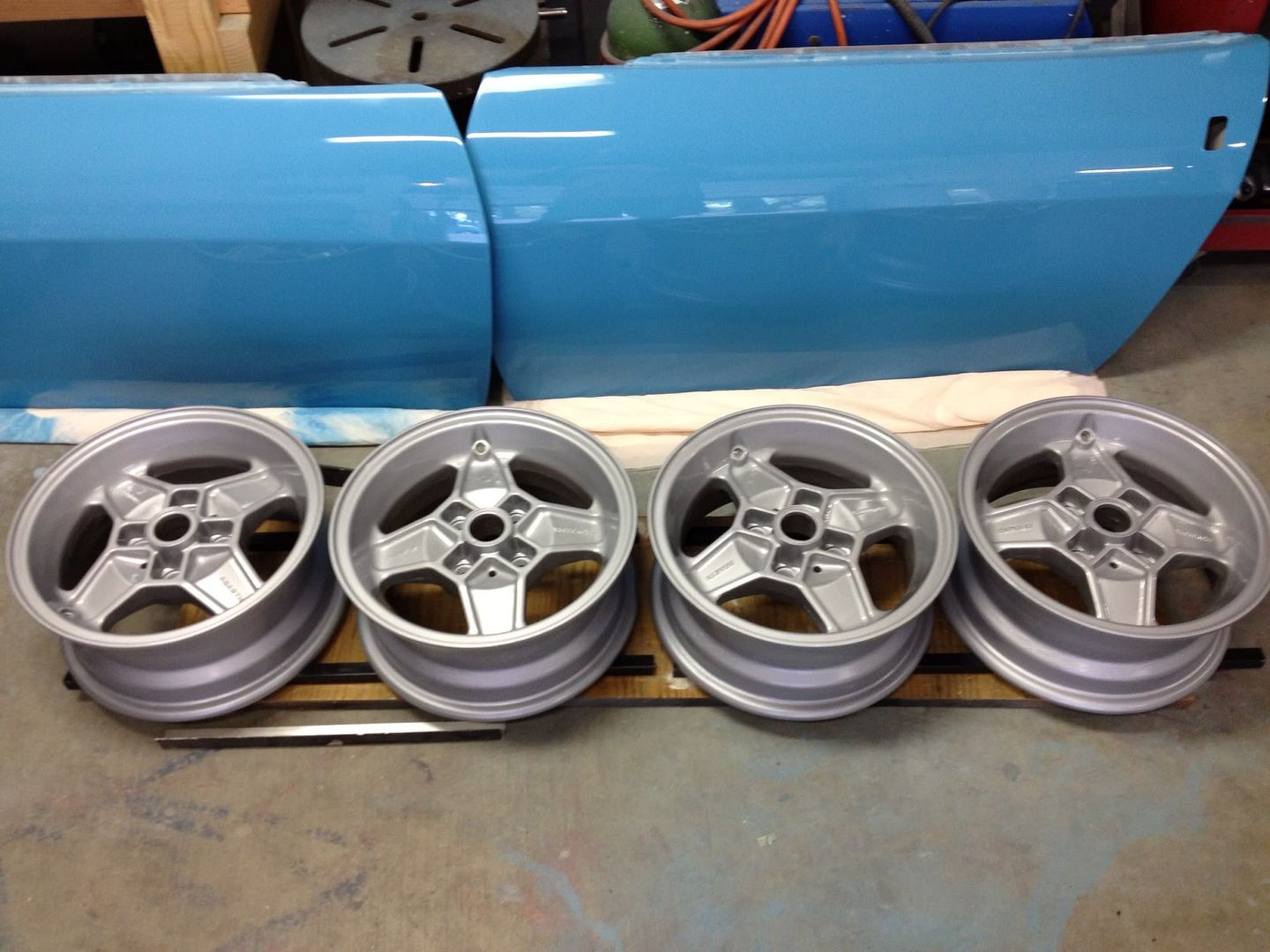 Tire Size for 850 Spider | XWeb Forums